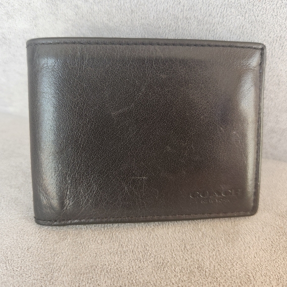 Coach | Bags | Coach Wallet Mens Black 0 Glossy Leather Bifold Slim ...